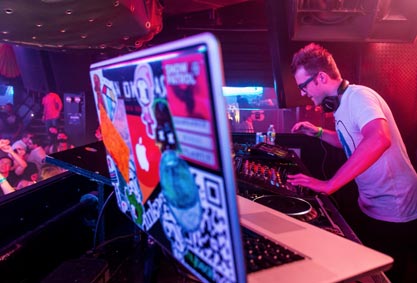 Custom Laptop Skins for DJ's - Wrappz Blog